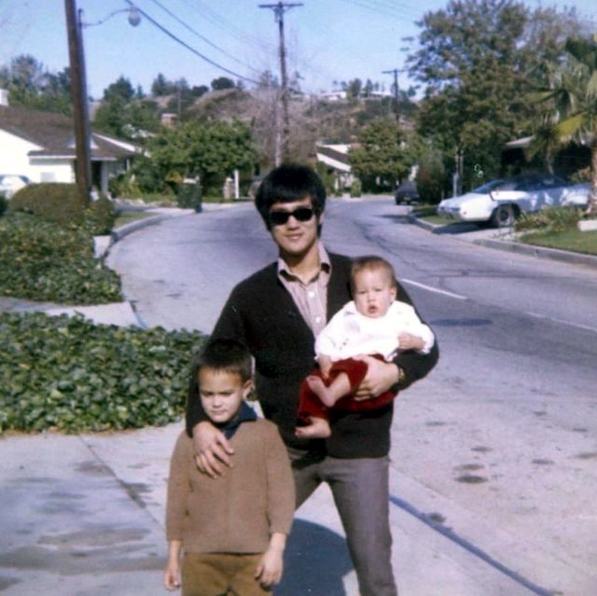 پس از مرگ بروس لی، چه بر سر همسر و فرزندانش آمد + عکس هایی که تا به حال ...